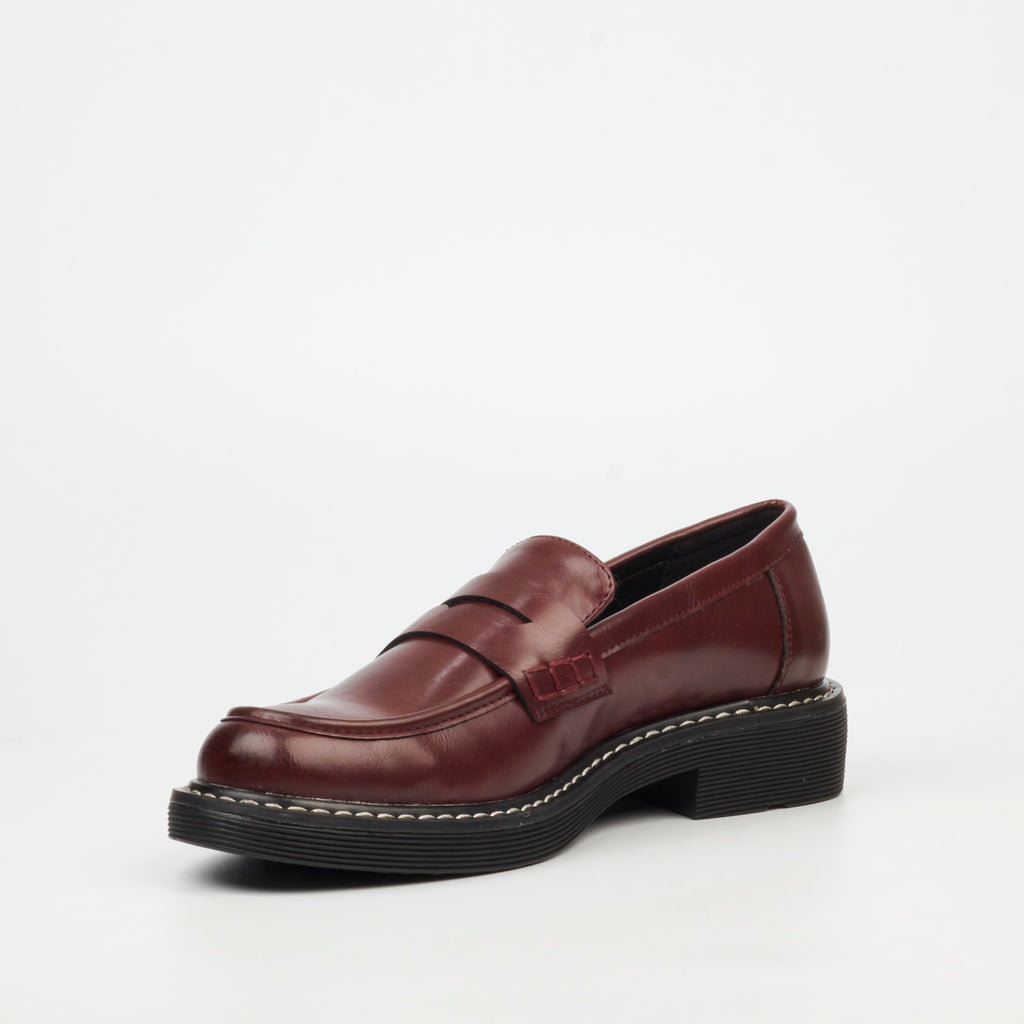 Miss Black Princeton 5 Shoe - Burgundy | DC.ONE